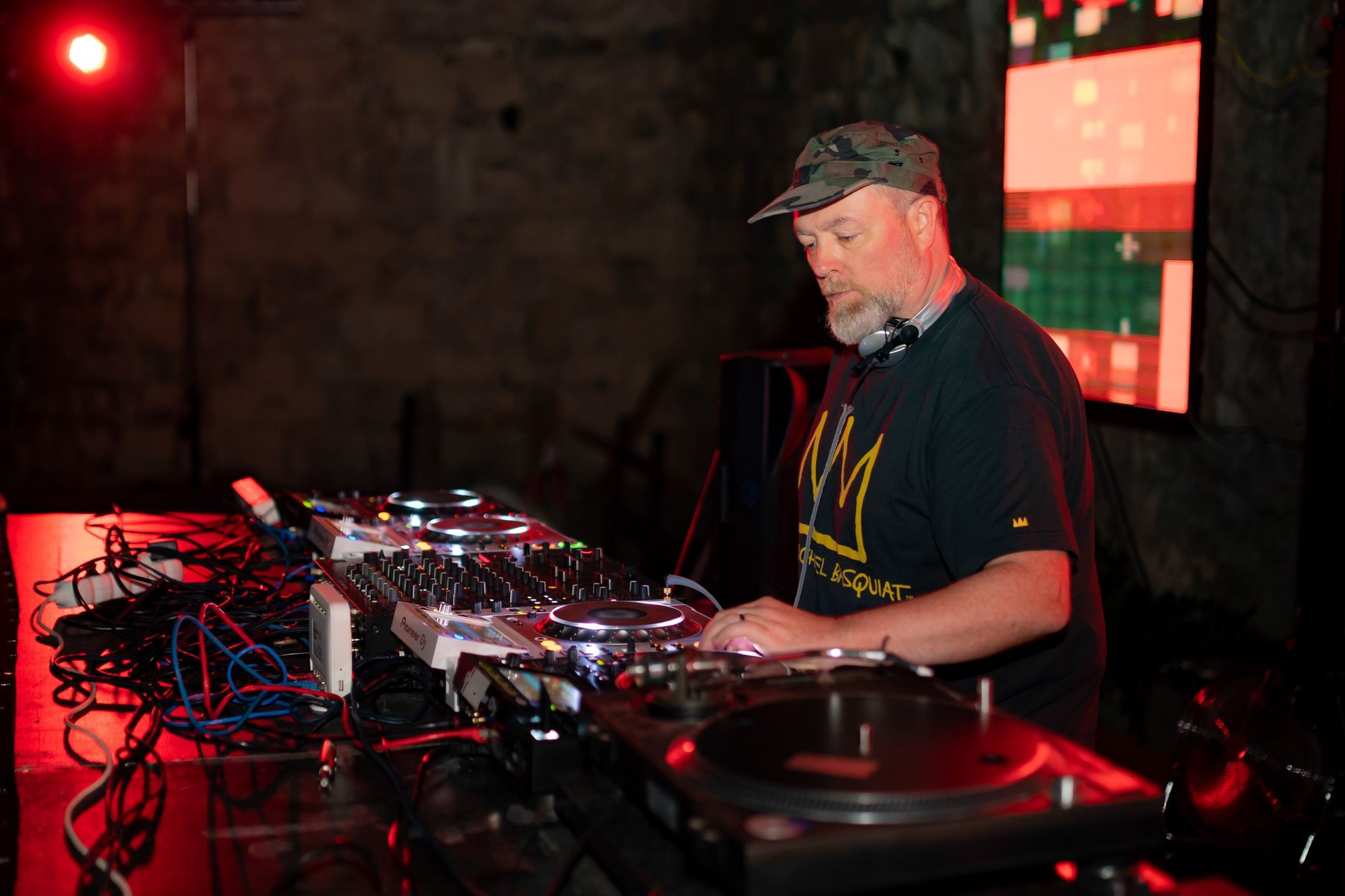 Poslušajte 3-satni set Ben Simsa s Moondancea. Objavljeni datumi ...